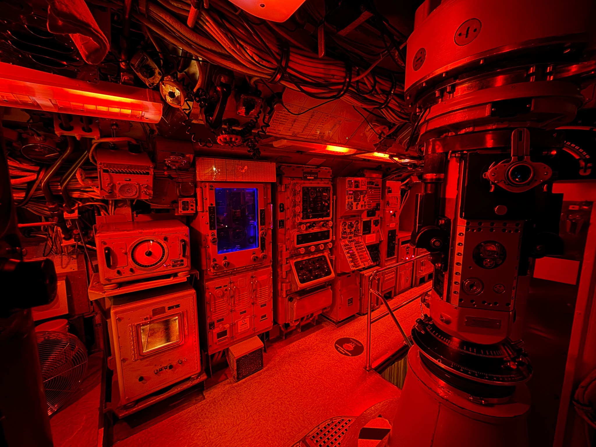 Rigged for Red – Why are there red lights on a submarine? – Fair Winds ...