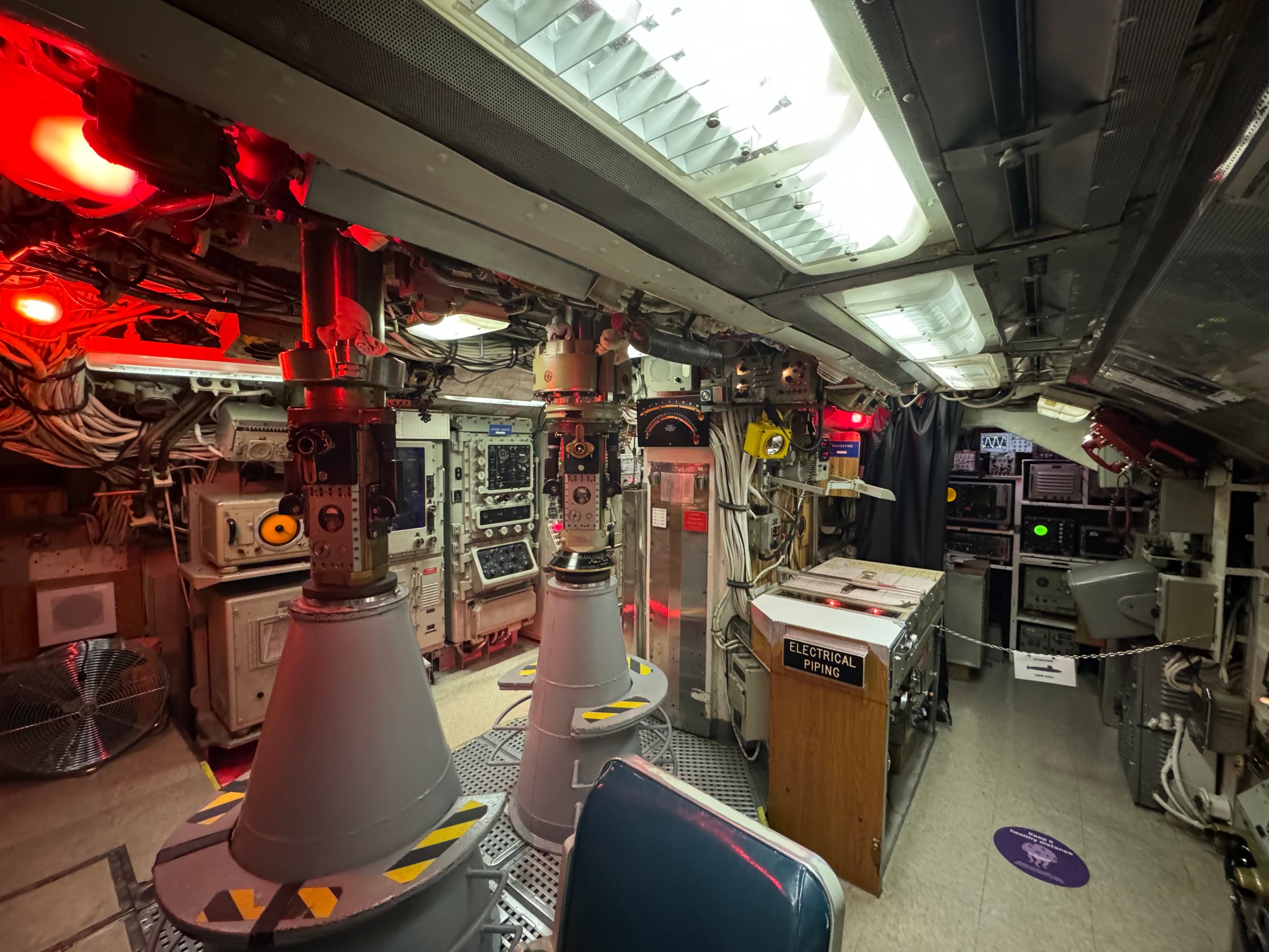 Rigged for Red – Why are there red lights on a submarine? – Fair Winds ...