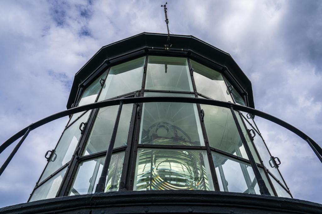 Sailor Speak of the Week – Fresnel Lens – Fair Winds & Following Seas