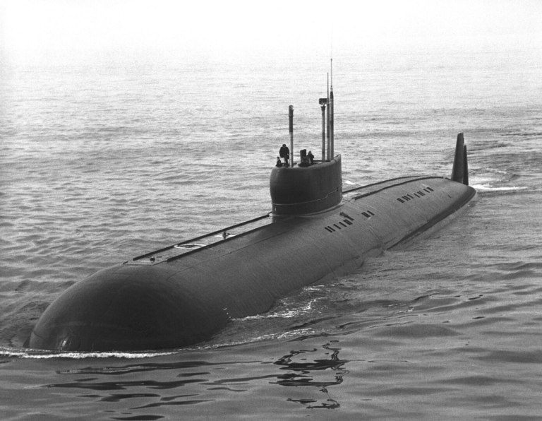 What happens when a submarine implodes? – Fair Winds & Following Seas